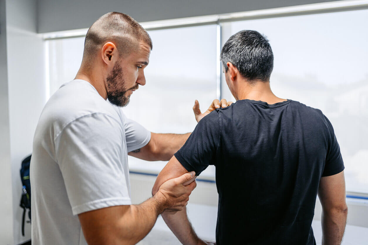 Chronic Shoulder Pain Physical Therapy Solutions Near You - H2 Health